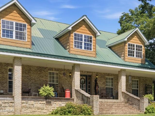 2020 Deermont Rd, Oakdale, TN 37829