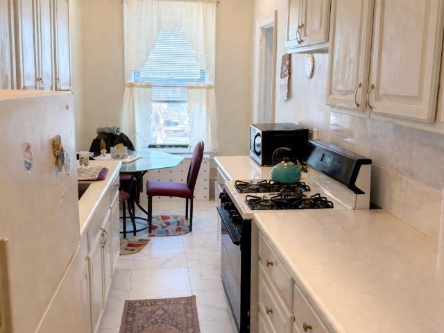 2020 E 41 Street 6J