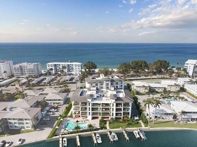 2020 Gulf Shore Blvd N Unit 202E, Naples, FL 34102