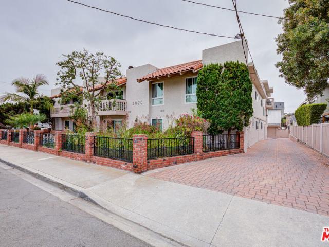 2020 Graham Avenue 206