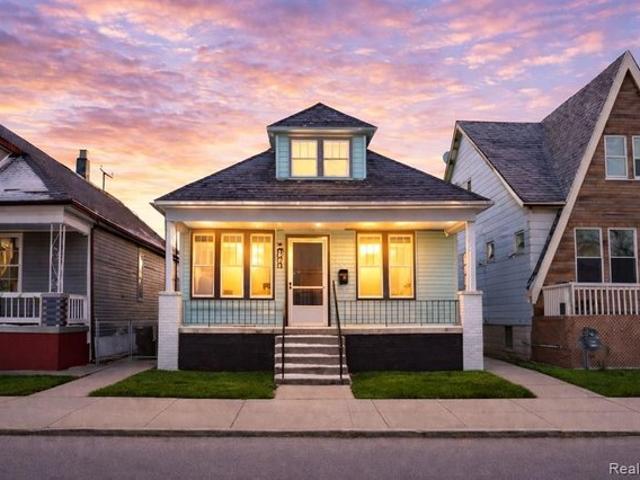2020 Halleck St, Detroit, MI 48212