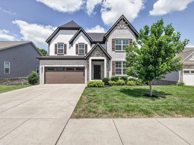 2020 Hedgelawn Dr, Lebanon, TN 37090