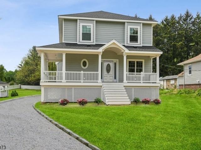 2020 Lamberts Mill Rd, Scotch Plains, NJ 07076