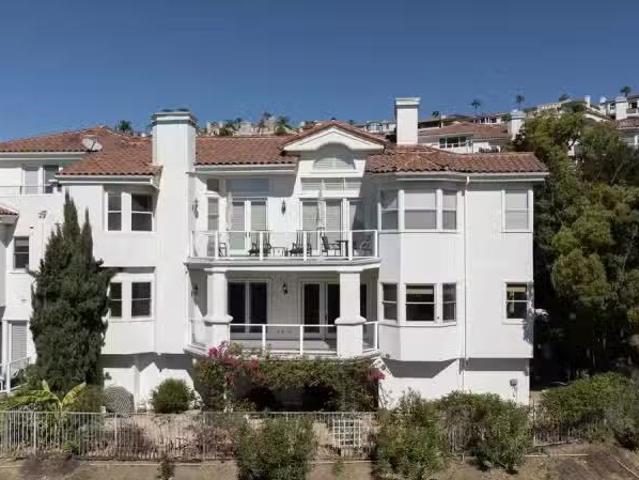 2020 Palisades Dr, Pacific Palisades, CA 90272