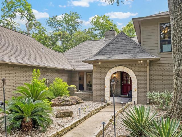 2020 pecan lake drive
