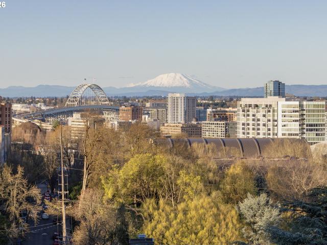 2020 sw market street dr # 303