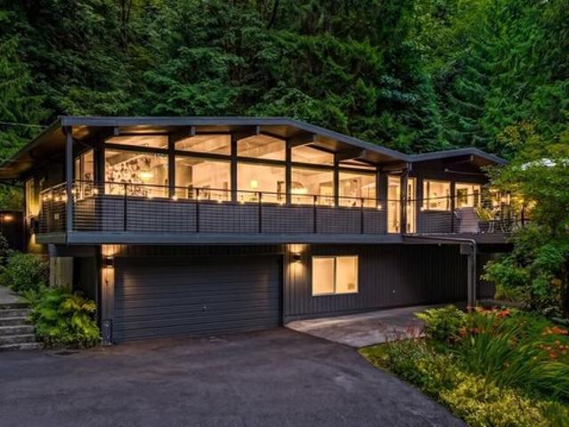 2020 th Ave NE, Lake Forest Park, WA 98155