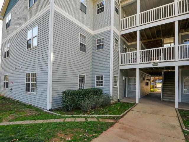 2020 University Woods Road Unit 304 1 Bedroom Apartment for Rent at 2020 University Woods Road, Raleigh, NC 27603 Southwest Raleigh