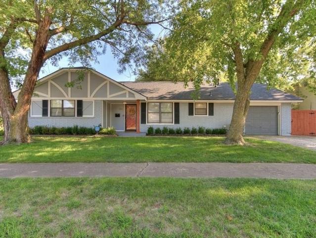 2020 W Brooks St, Norman, OK 73069