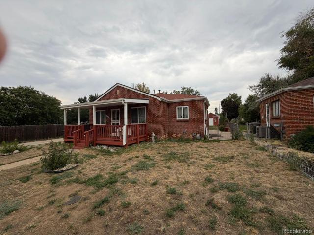 2020 W Scott Place