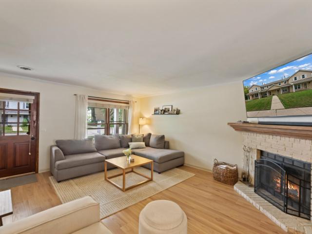 2020 Woodburn Rd, Unit B