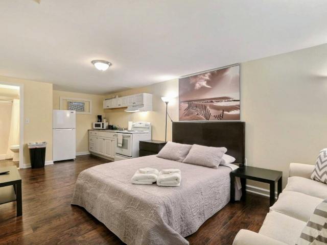 2020 1 Bedroom Apartment for Rent at 2020 Hawthorne St, Savannah, GA 31404 Pine Gardens