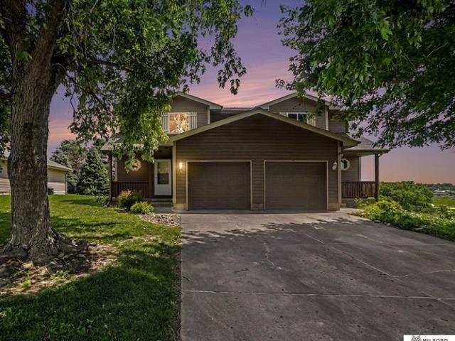 20213 Veterans Dr, Omaha, NE 68022