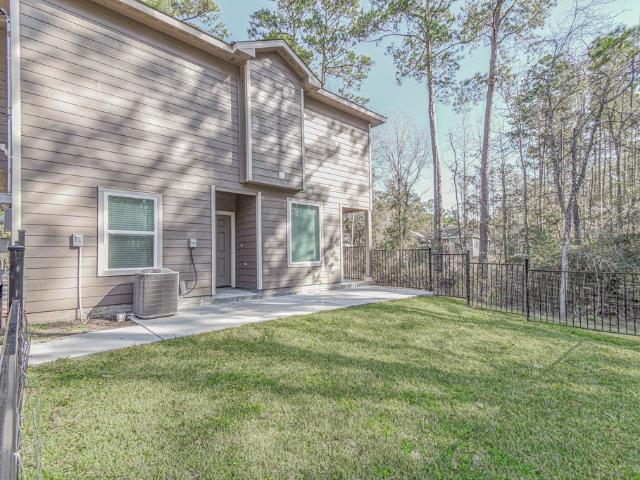 20211 Hemlock Ln, Montgomery, TX 77356 | MLS #16687 | Compass