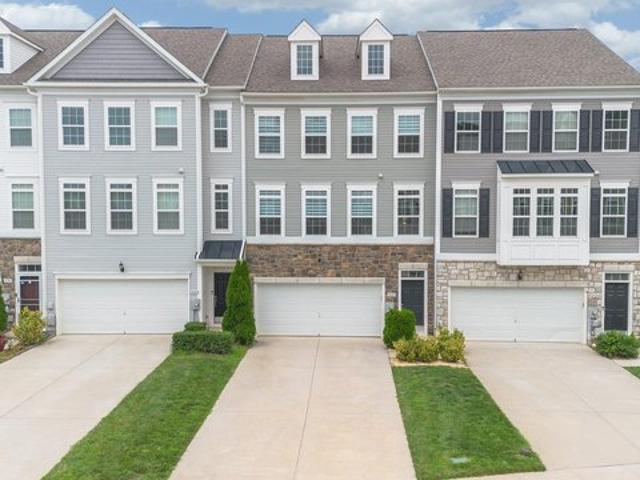 20212 Capital Ln, Hagerstown, MD 21742