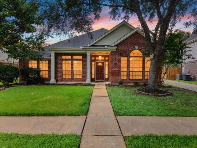 2021 Catamaran Dr, League City, TX 77573