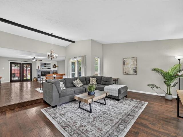 2021 Emory Oak Drive