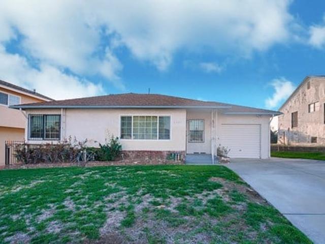 2021 Fernbank Avenue 3 Bedrooms, 2 Bathrooms