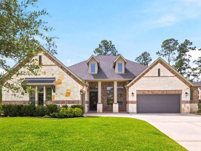 2021 Green Terrace Ln, Pinehurst, TX 77362