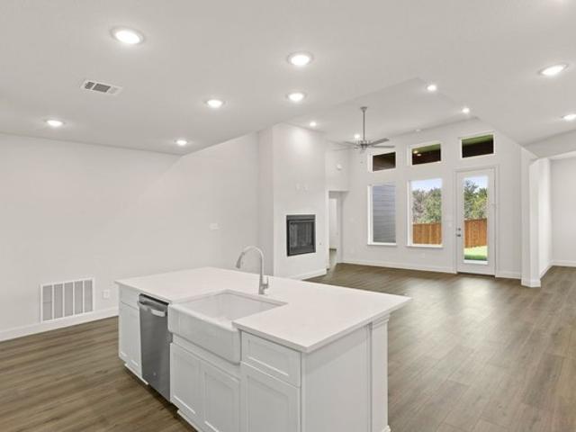 2021 Leighton Top Dr, Royse City, TX 75189