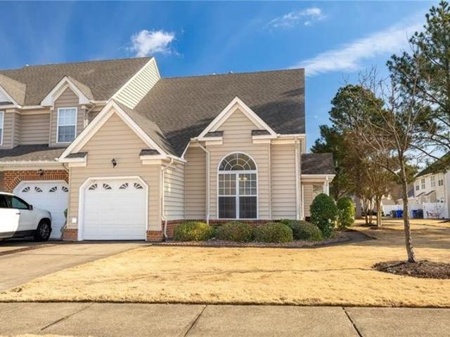 2021 Livingston St, Suffolk, VA 23435