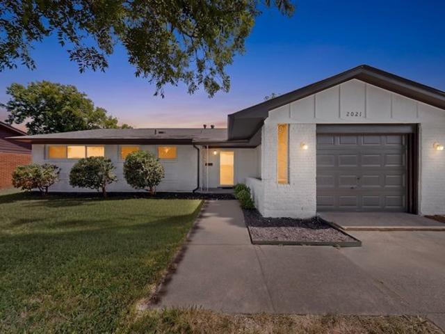 2021 Proctor Dr, Grand Prairie, TX 75051