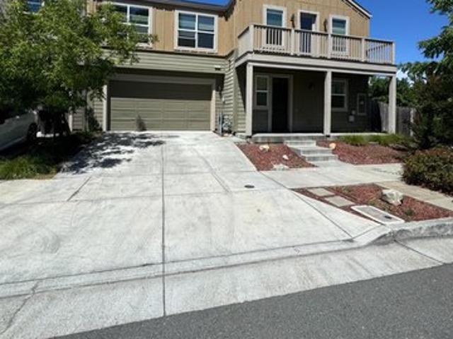 2021 Ravello Way, Santa Rosa, CA 95403
