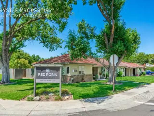 2021 Red Robin Ln #4, Sacramento, CA 95821