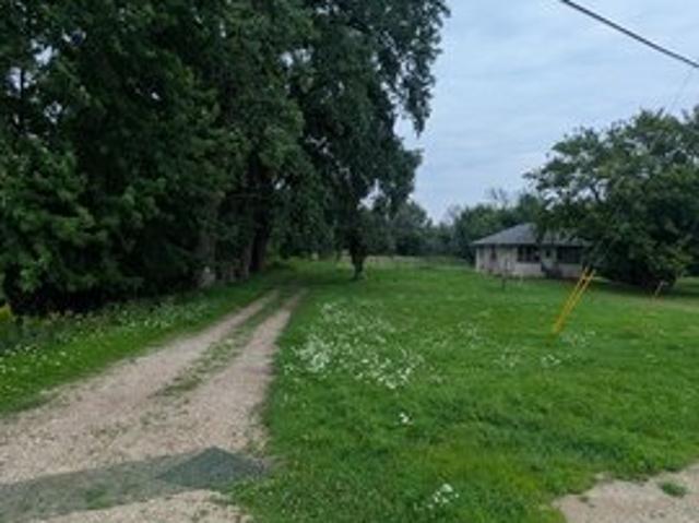 2021 Stevens St, Albert Lea, MN 56007
