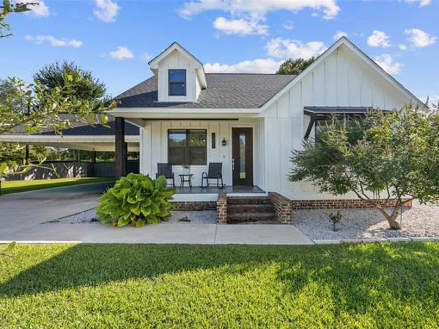 2021 Strangmeier Rd, Brenham, TX 77833