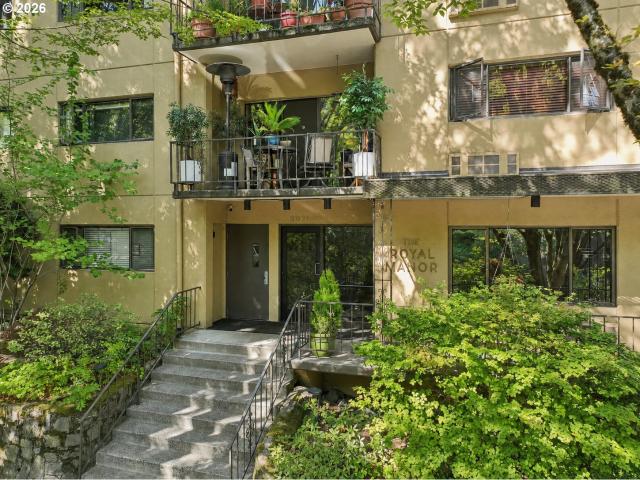 2021 sw main st # 33