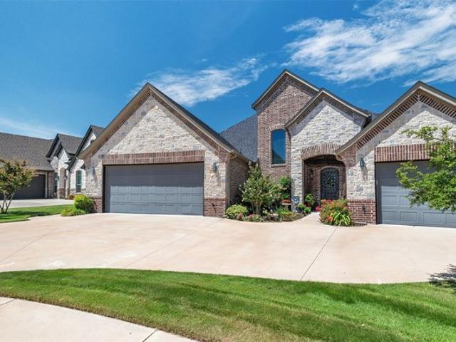 2021 Turnbury Ct, Granbury, TX 76048