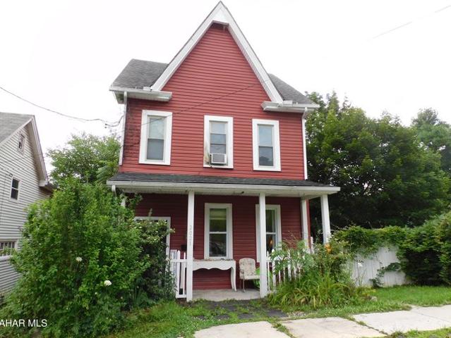 2021 Washington Ave, Altoona, PA 16601