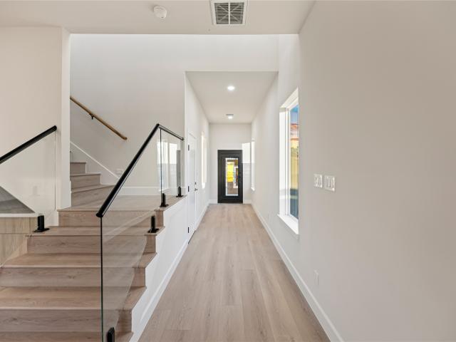 2021 Wilburforce Street W
