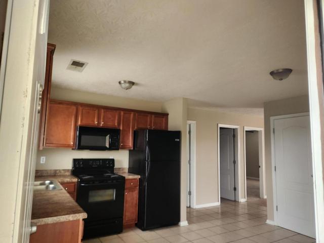 2021 Willow Drive # 3