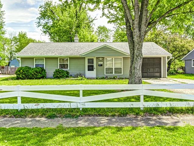 2021 Younce St, Franklin, IN 46131