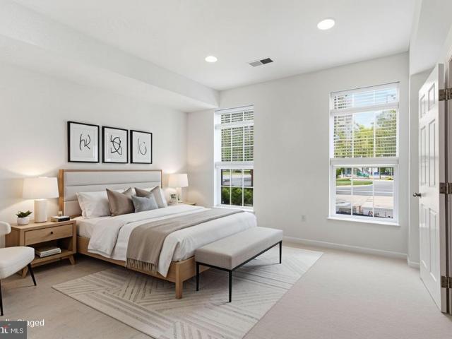 20223 Edisto Square