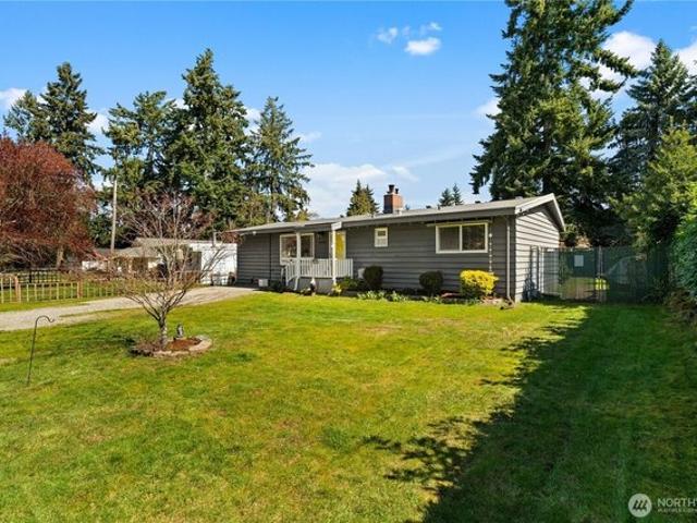 20220 8th Ave S, Des Moines, WA 98198