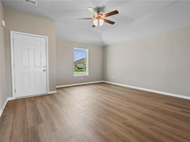 20222 W 195th St, Spring Hill, KS 66083 | MLS #2617 | Compass