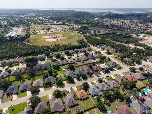 2022 Merlin Dr, Harker Heights, TX 76548