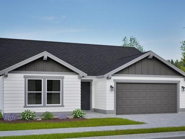 2022 N Oak Rd, Moses Lake, WA 98837