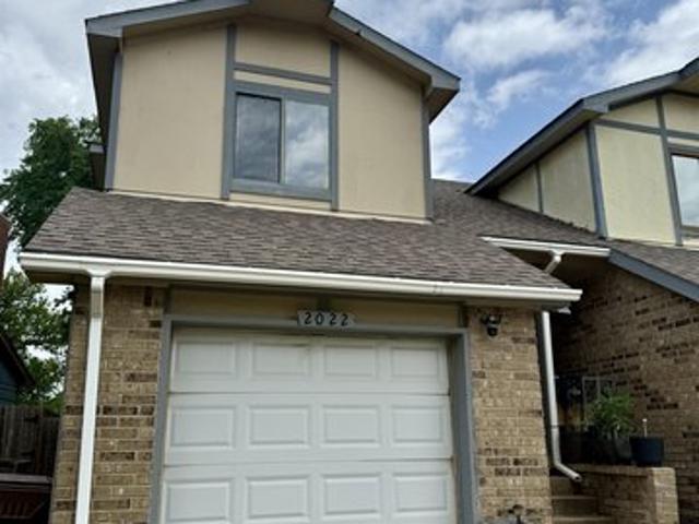 2022 N Old Manor Rd, Wichita, KS 67208
