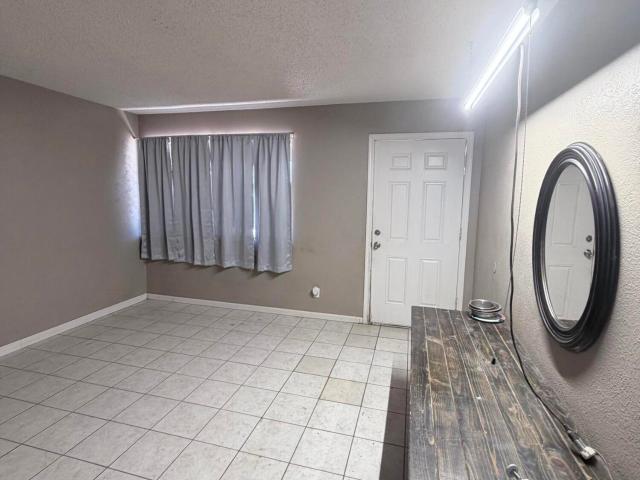 2022 E ALDER Circle
