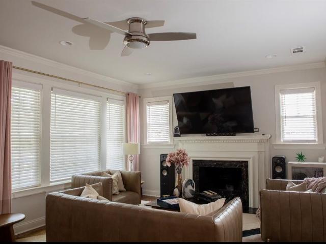 2022 Glenco Terrace