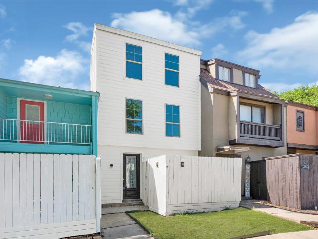 2022 Lakewood Ct, Willis, TX 77318 | MLS #49474