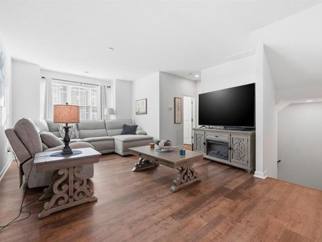 2022 Laycock Ln Unit 101, Suffolk, VA 23435