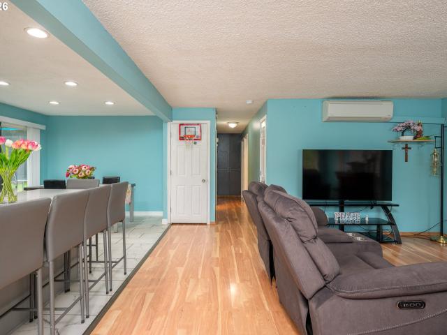 2022 SE 143RD AVE