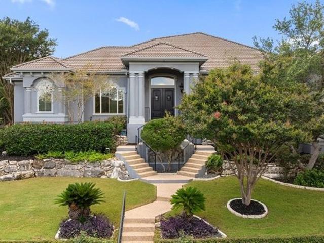2022 Via Vineda, San Antonio, TX 78258