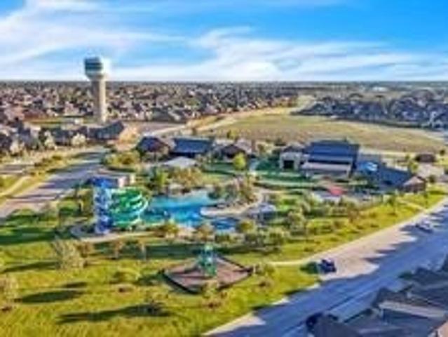 2022 Wellington Pt, Heartland, TX 75126
