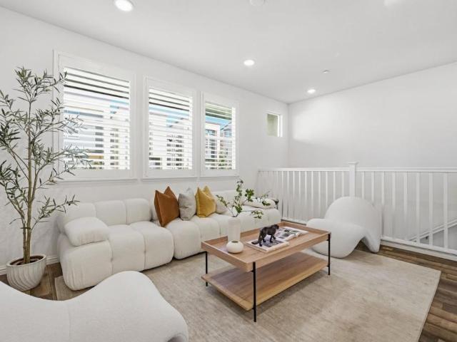 2023 Mahuron Circle